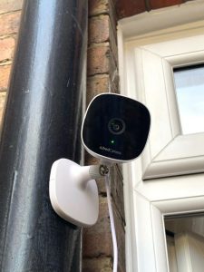 6 Best Wireless Front Door Cameras for Your Home - AlfredCamera Blog